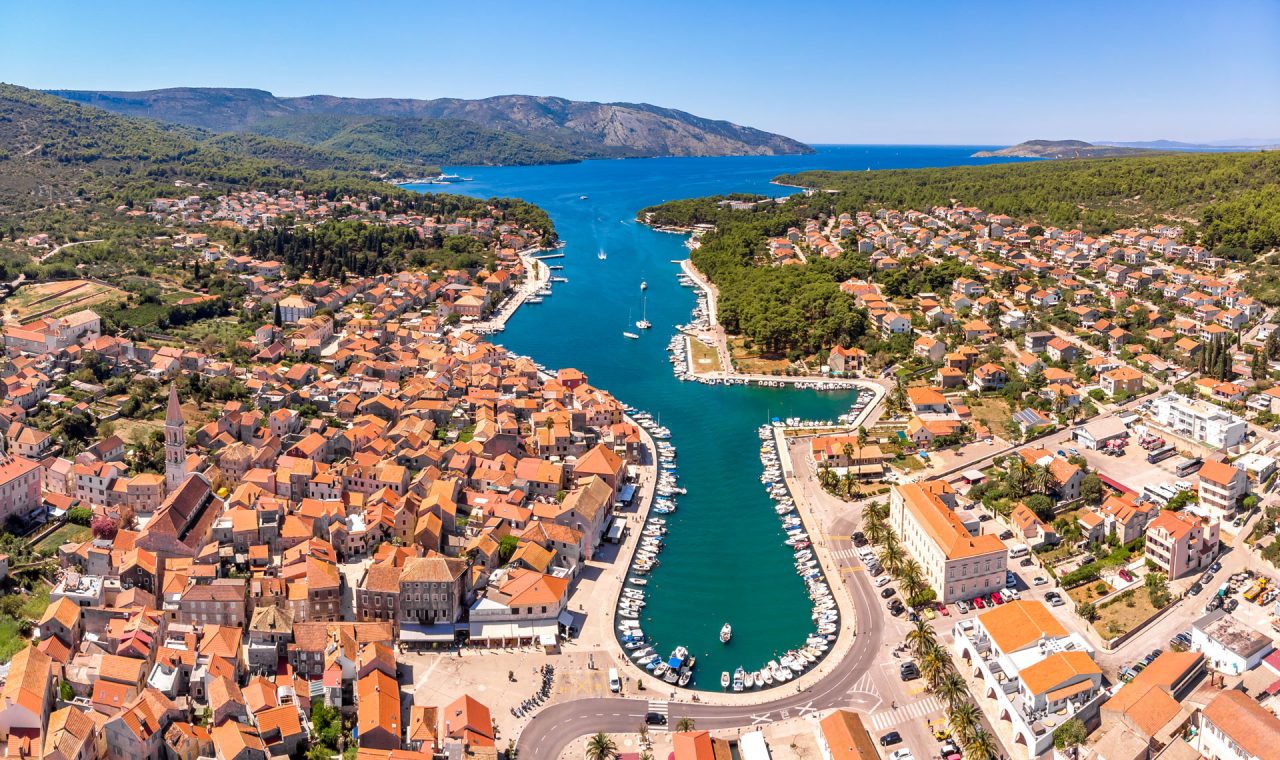 Stari Grad, an informative guide to the island of Hvar - Hvar.com