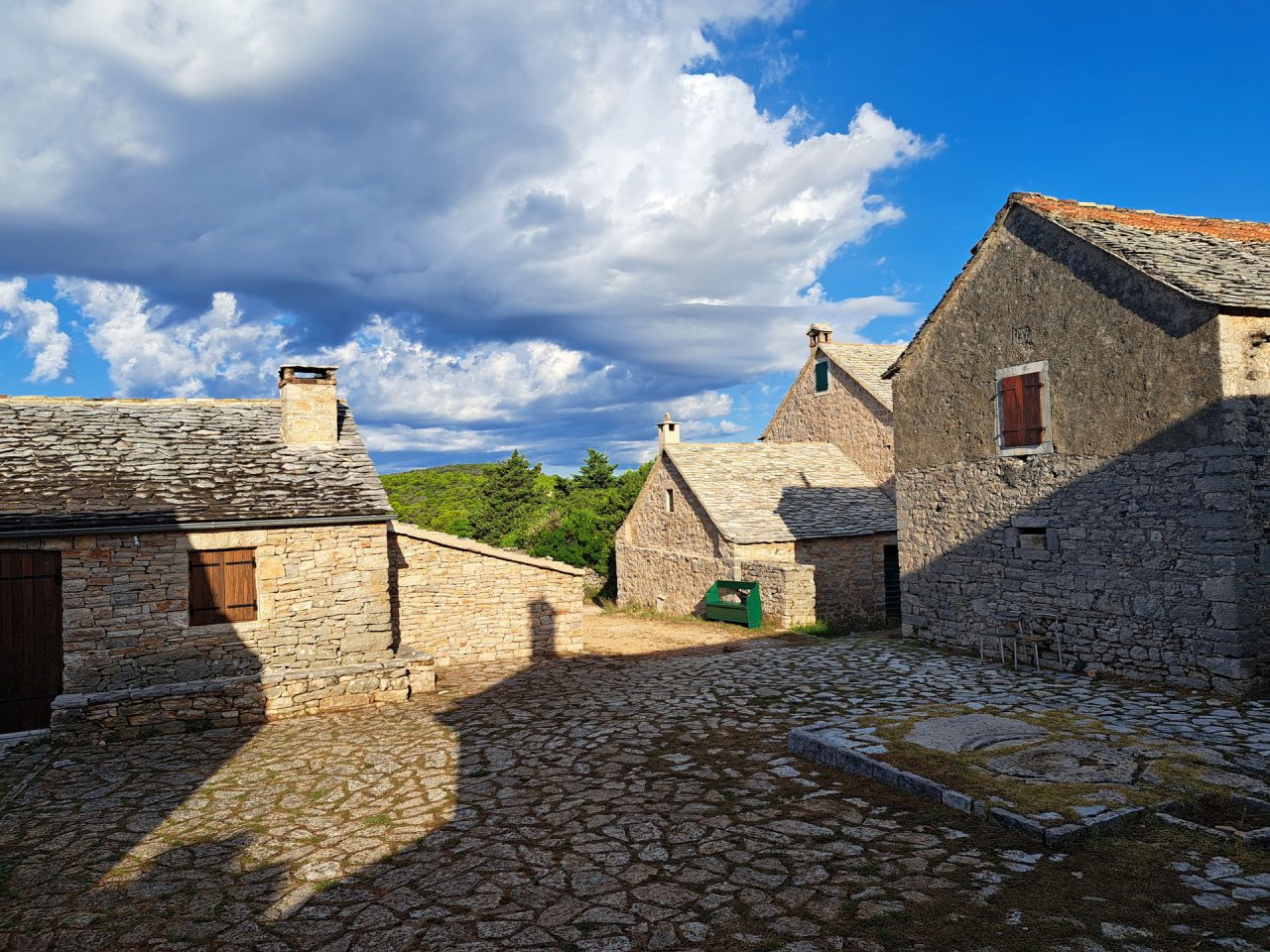 Humac, an informative guide to the island of Hvar - Hvar.com